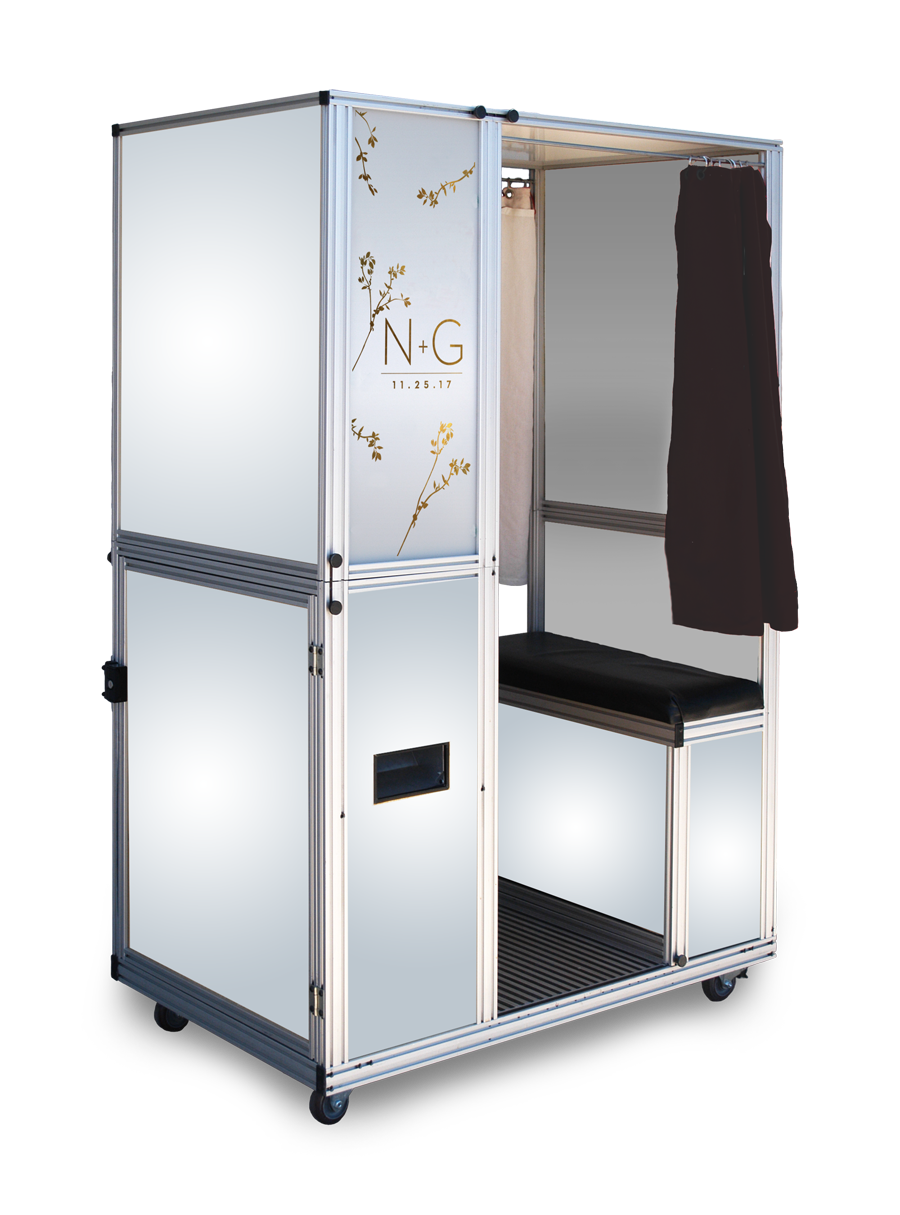 Panel Booth | Snapz Photo Booth